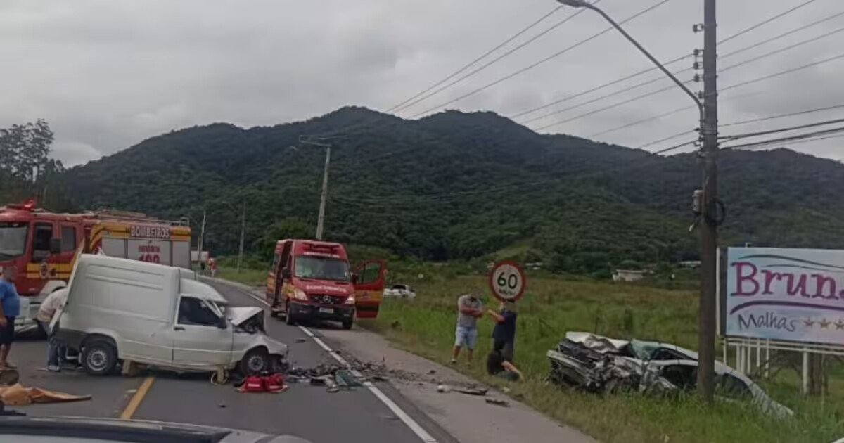 VÍDEO - Bombeiros atualizam estado de saúde das vítimas de grave ...