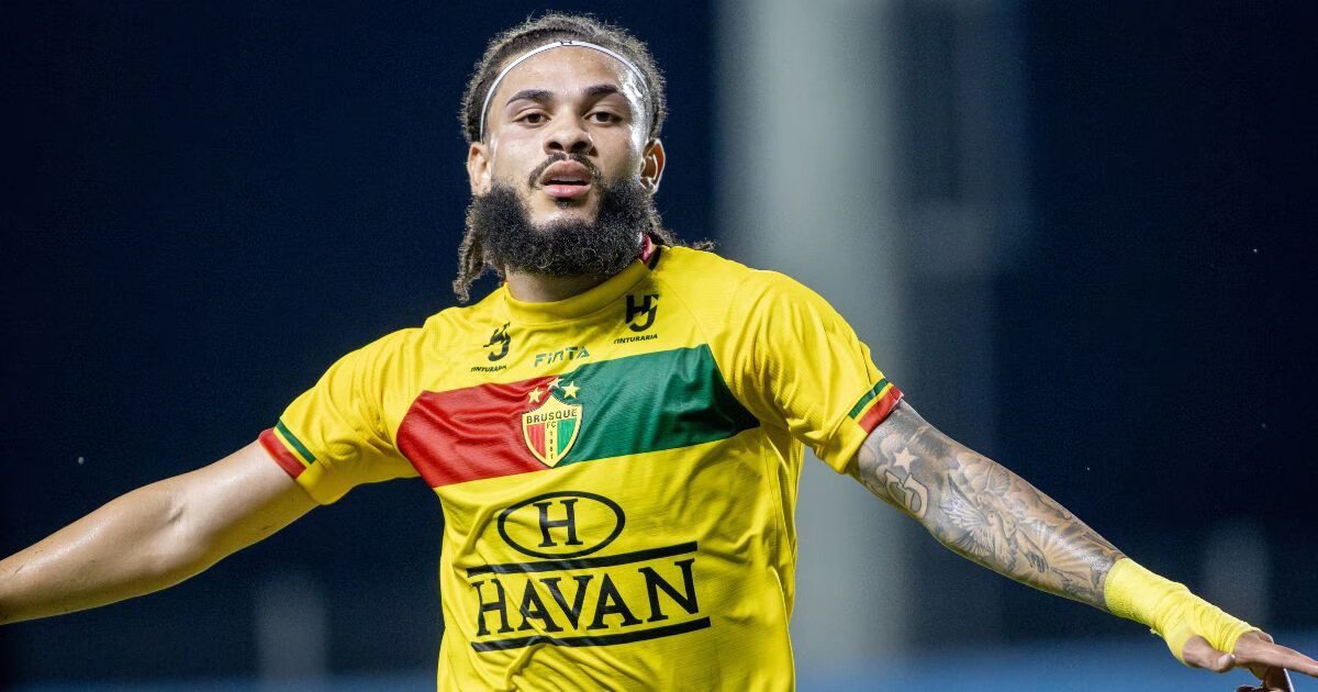 Brusque embala terceira vitória consecutiva e segue invicto no Catarinense